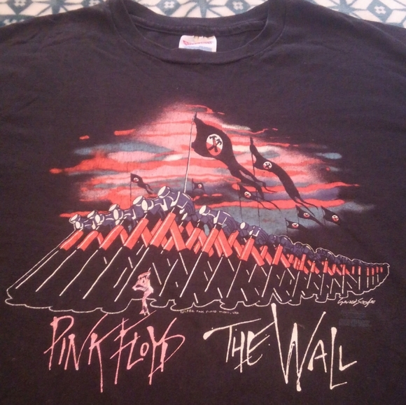 Hanes | Shirts | Vtg 982 Pink Floyd 8s Shirt The Wall Vintage Single ...